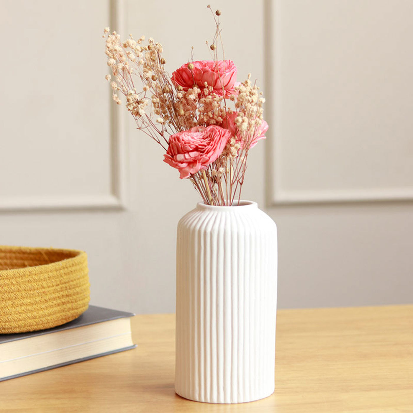 Buy Snow White Ceramic Vase with Dried Ferns Bunch Online On Zwende