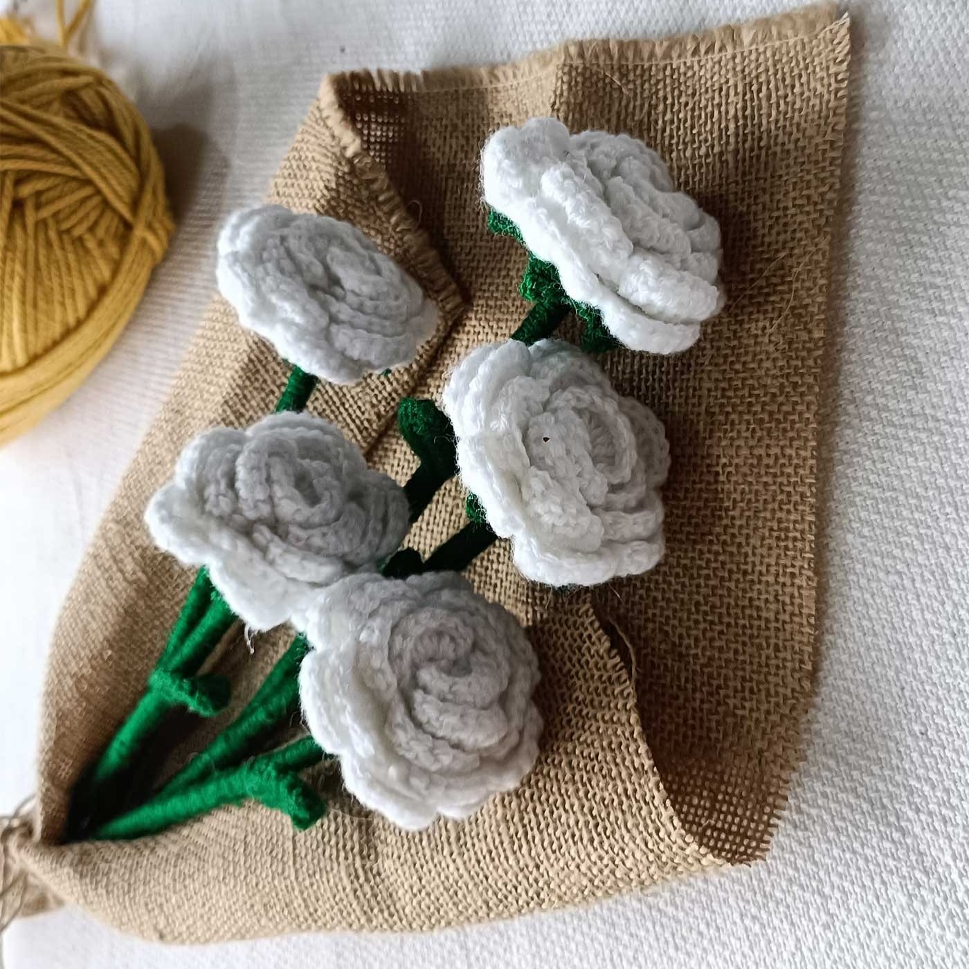 Buy Handmade Crochet White Rose Bouquet | Set Of 5 Online On Zwende