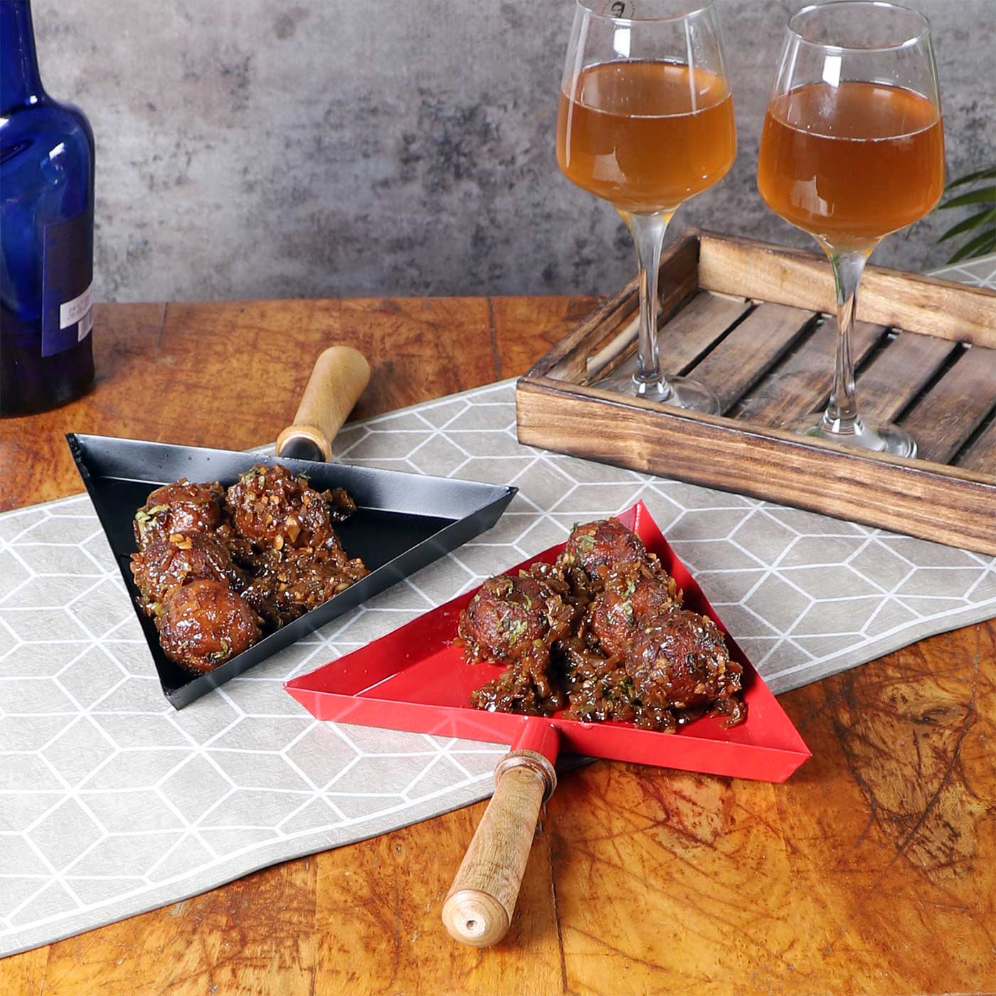 Buy Handmade Triangle Pan Theme Platter | Set Of 2 Online On Zwende