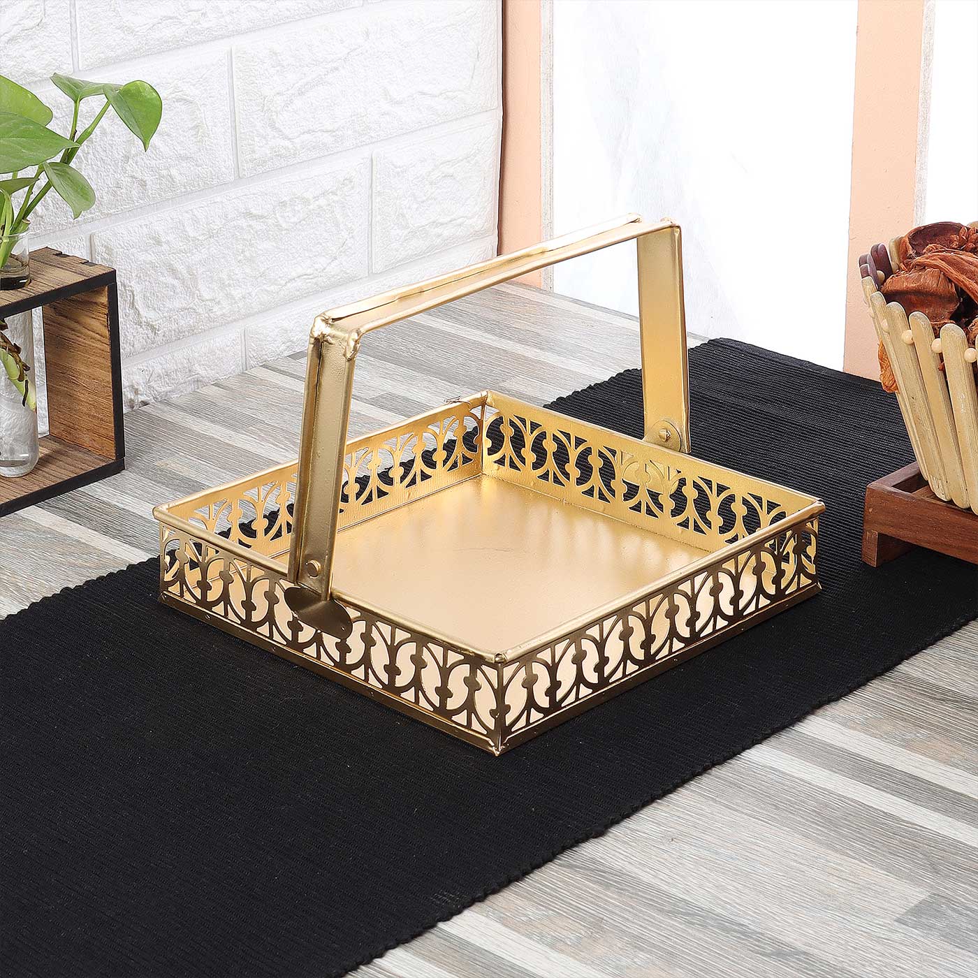 Buy Handmade Square Gift Basket Online On Zwende