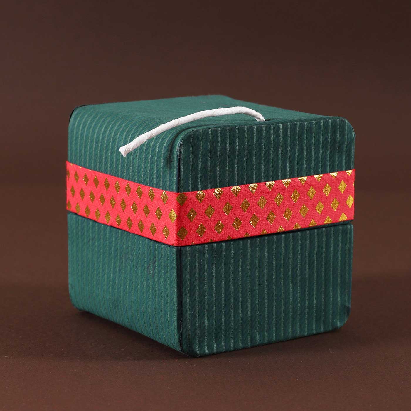 Buy Handmade Sutli Bomb Shaped Paper Gift Box Online On Zwende