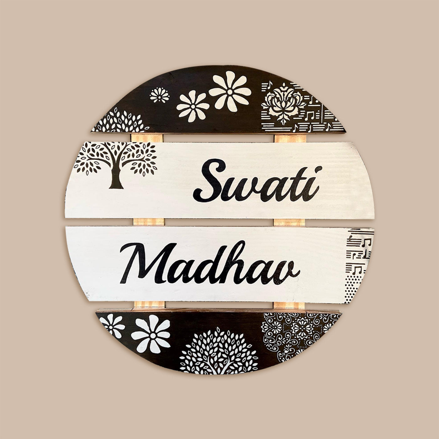 Buy Handcrafted Personalized Round Pinewood Textured Nameplate Online ...