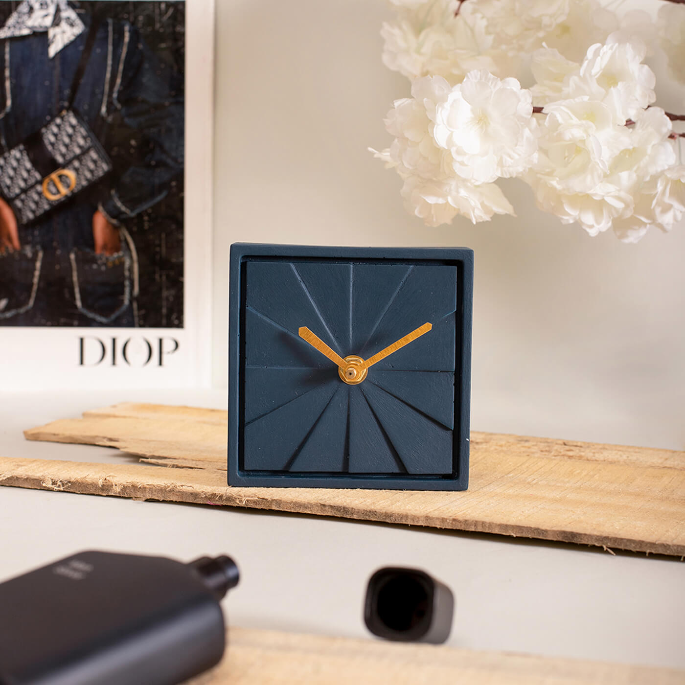 Buy Handcrafted Square Concrete Desk Clock Online On Zwende