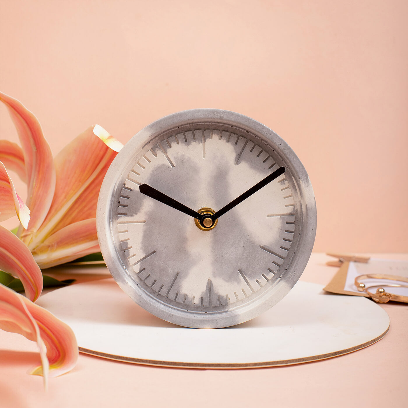 Buy Handcrafted Round Concrete Desk Clock Online On Zwende