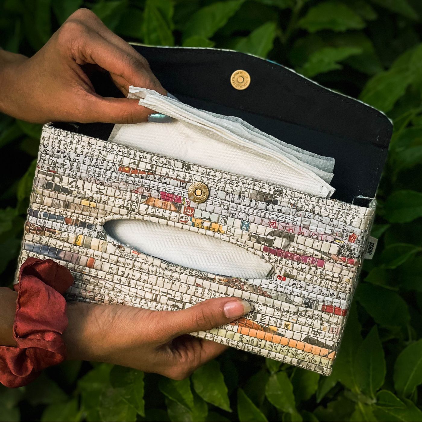 Buy Upcycled Paper Handloom Portable Tissue Dispenser Box Online On Zwende