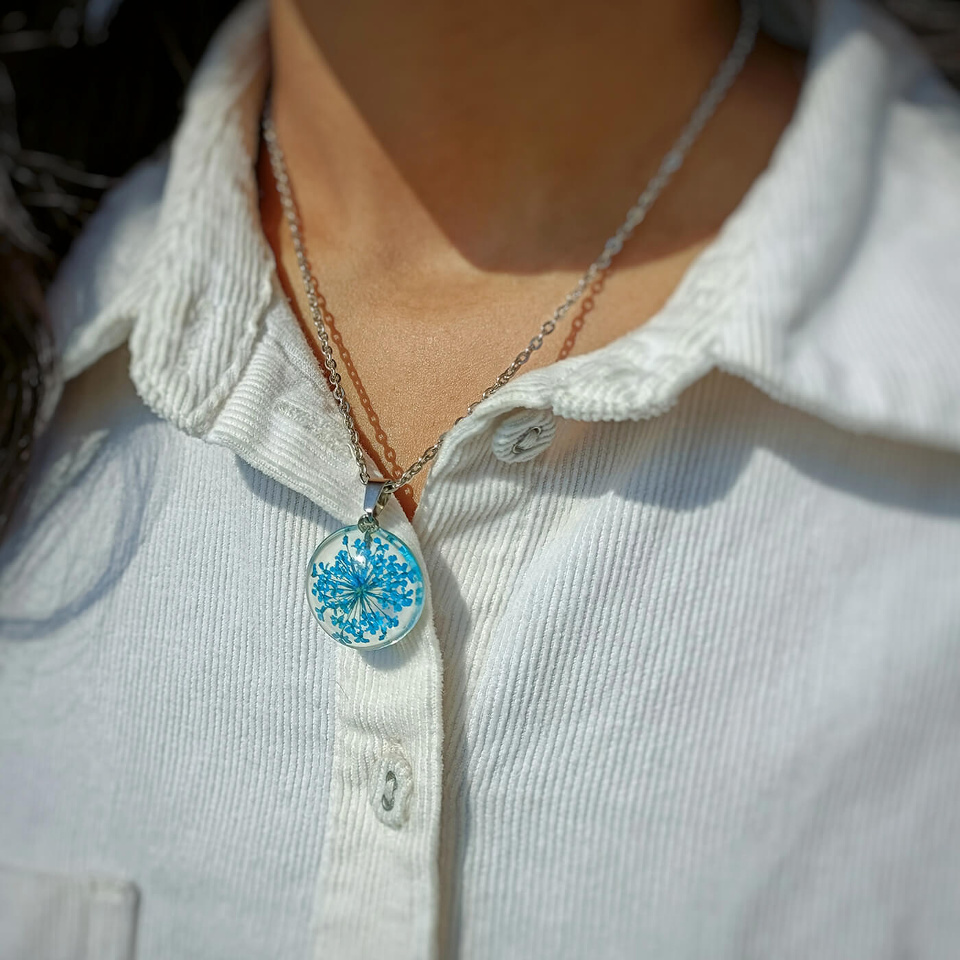 Buy Anne Preserved Flower Necklace - Queen Anne's Flower Online On Zwende