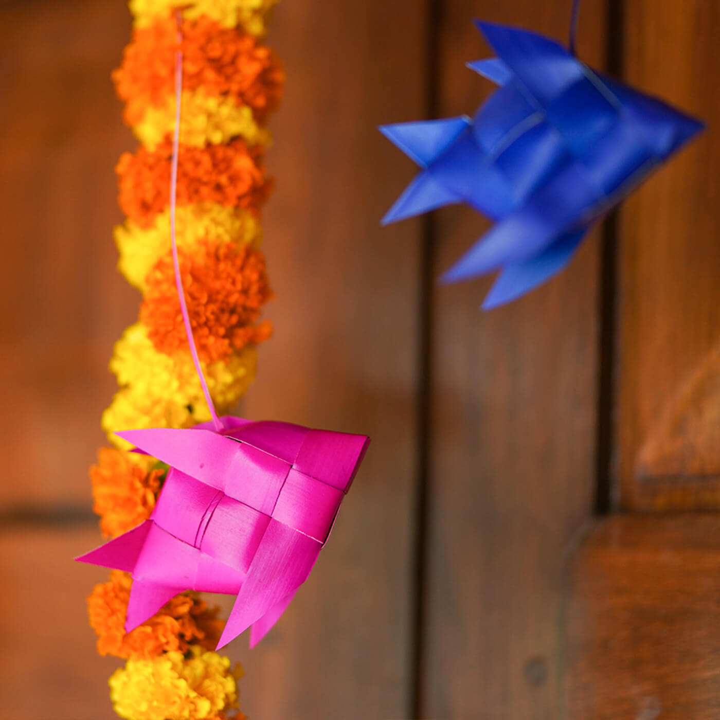 Buy Quirky Handfolded Palm Leaf Fish Decor - Set Of 5 Online On Zwende