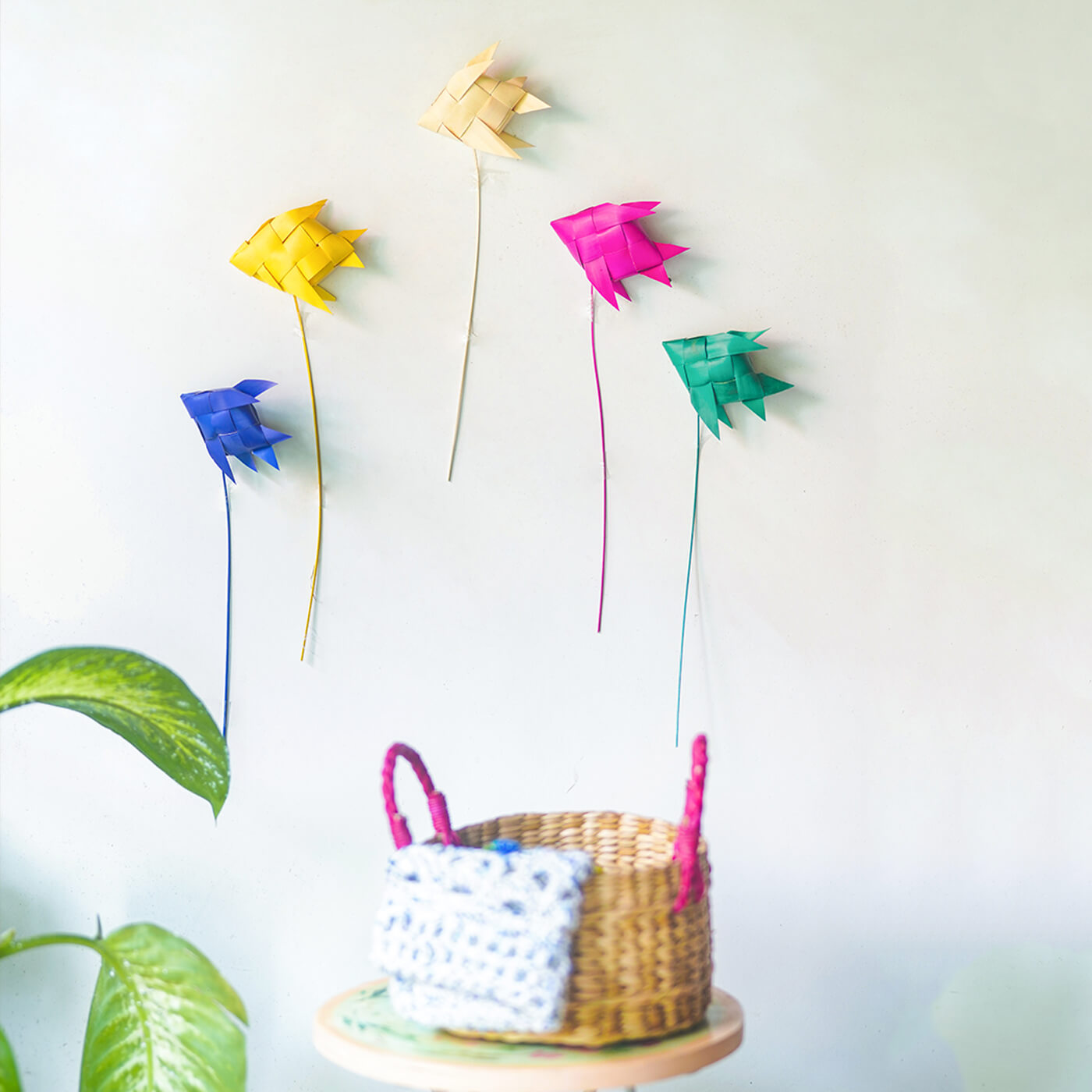 Buy Quirky Handfolded Palm Leaf Fish Decor - Set Of 5 Online On Zwende